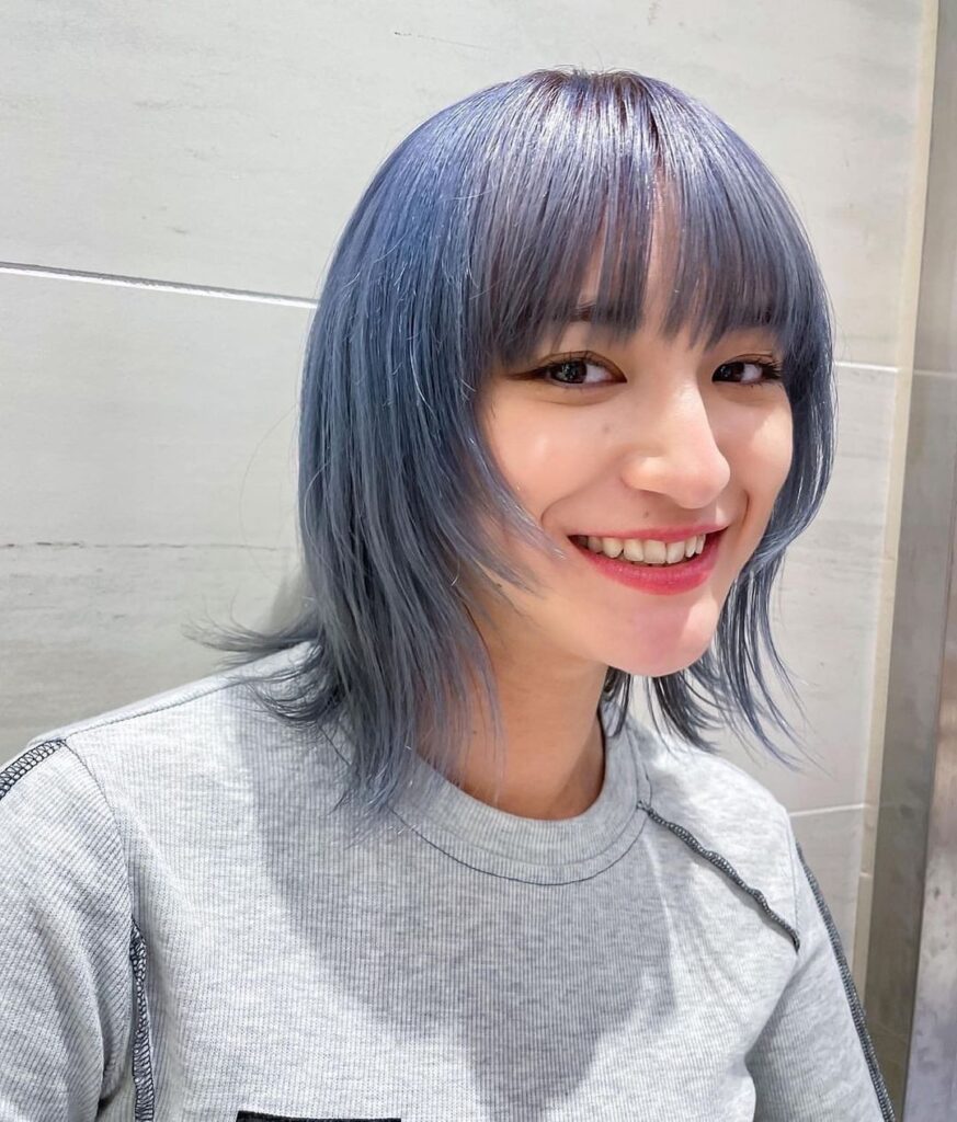 Faded blue hair - smoky coloring